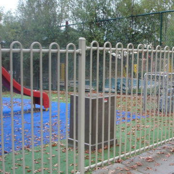 Loop Top Tubular Fences - Lee Group